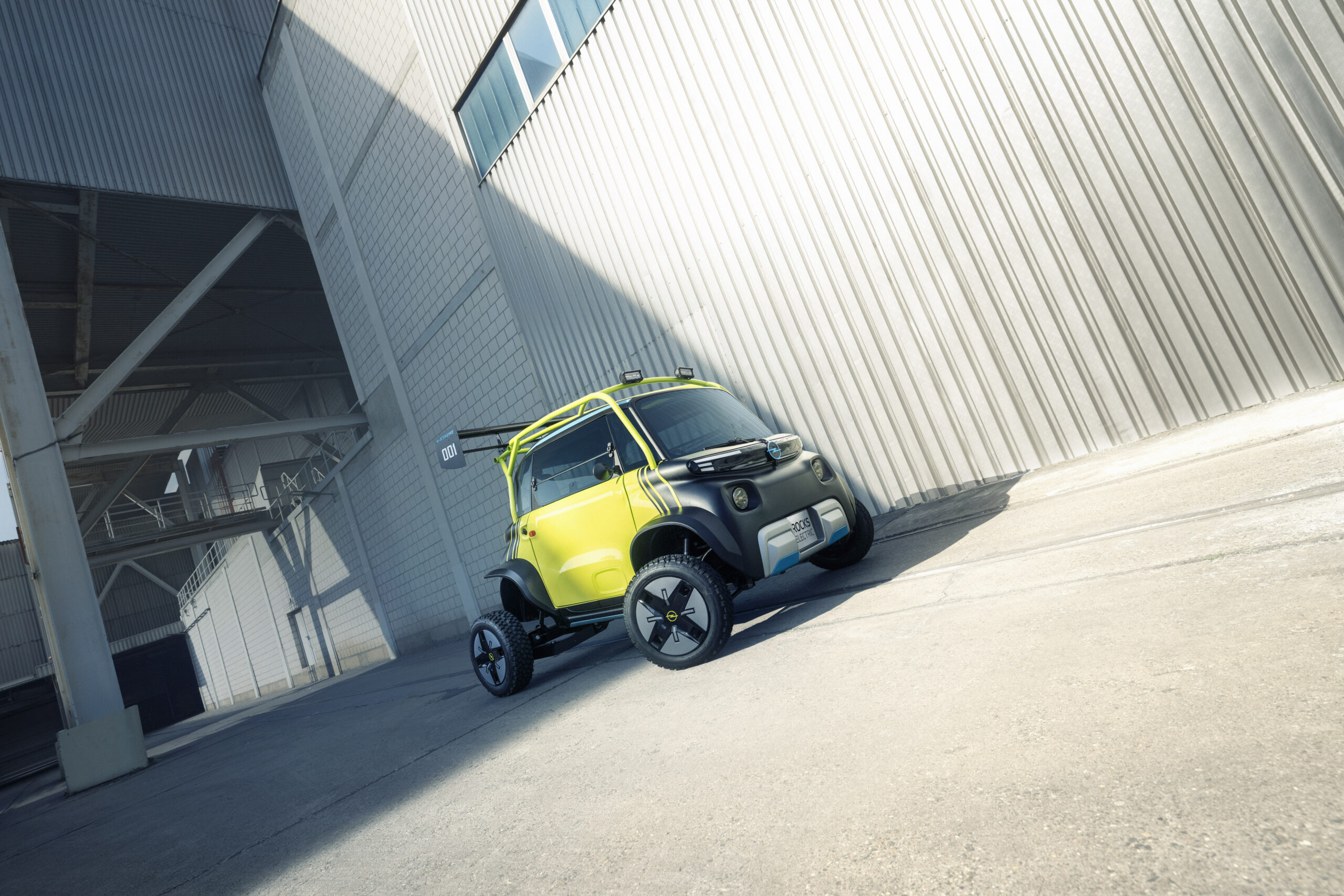 Opel Rocks-e XTREME este un cvadriciclu electric